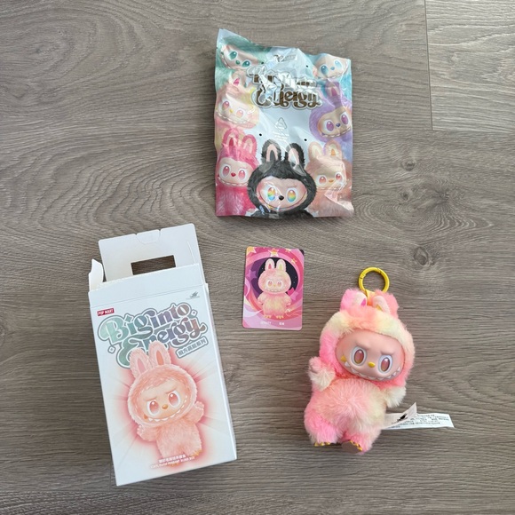 POP MART | Accessories | Authentic Pop Mart Labubu The Monsters Big ...